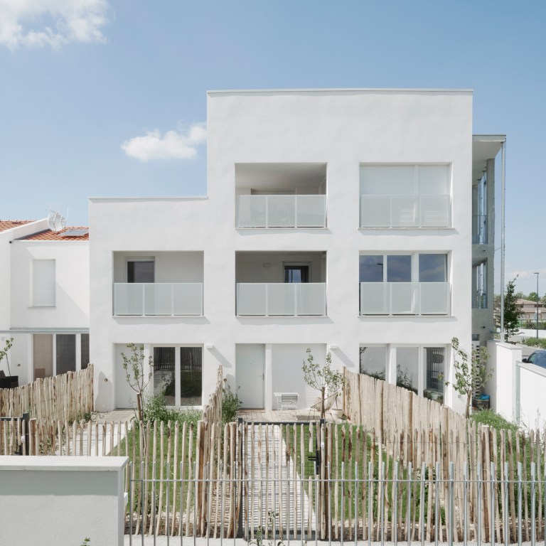 LOG009-Laubis-Seilh – BASIS architecture