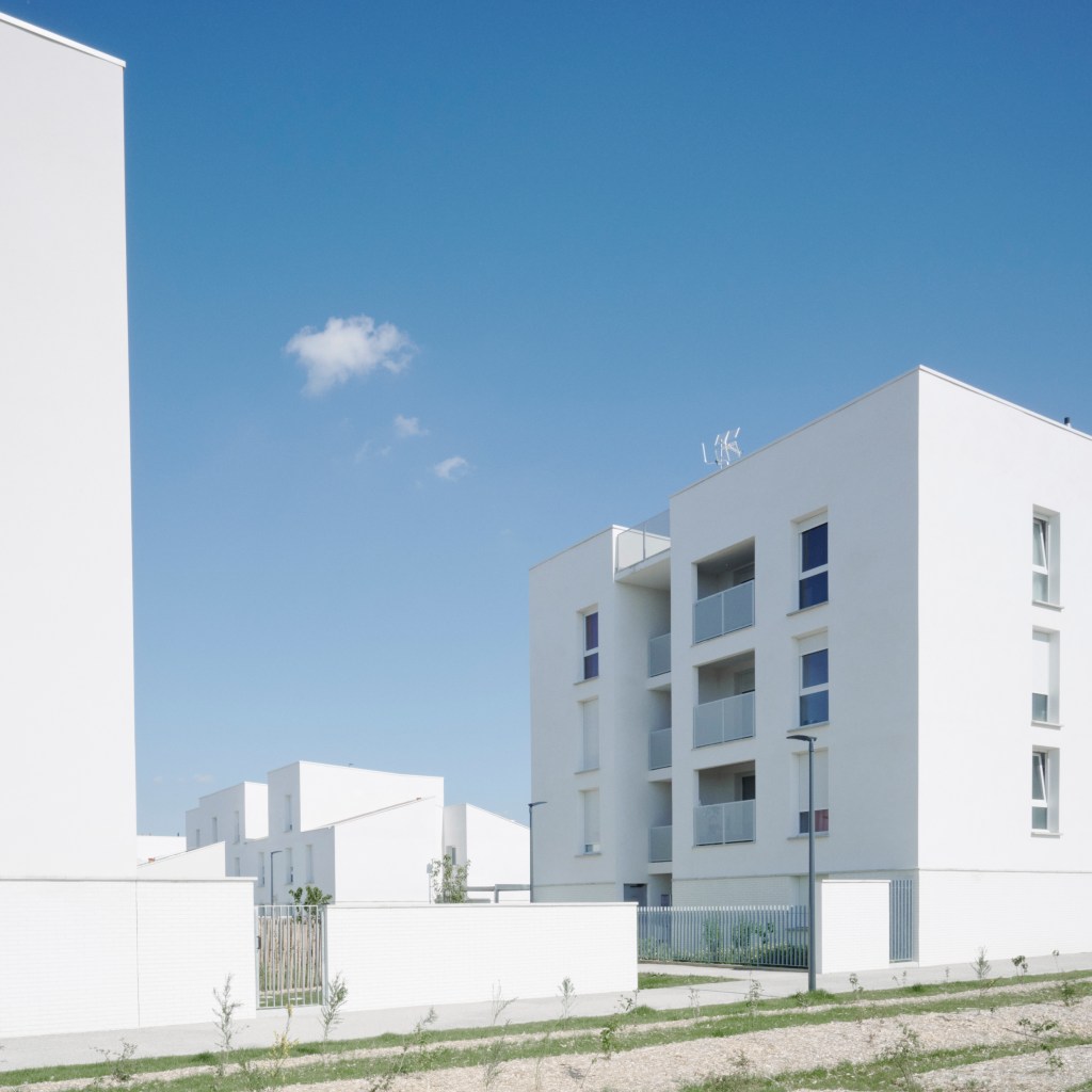 LOG009-Laubis-Seilh – BASIS architecture